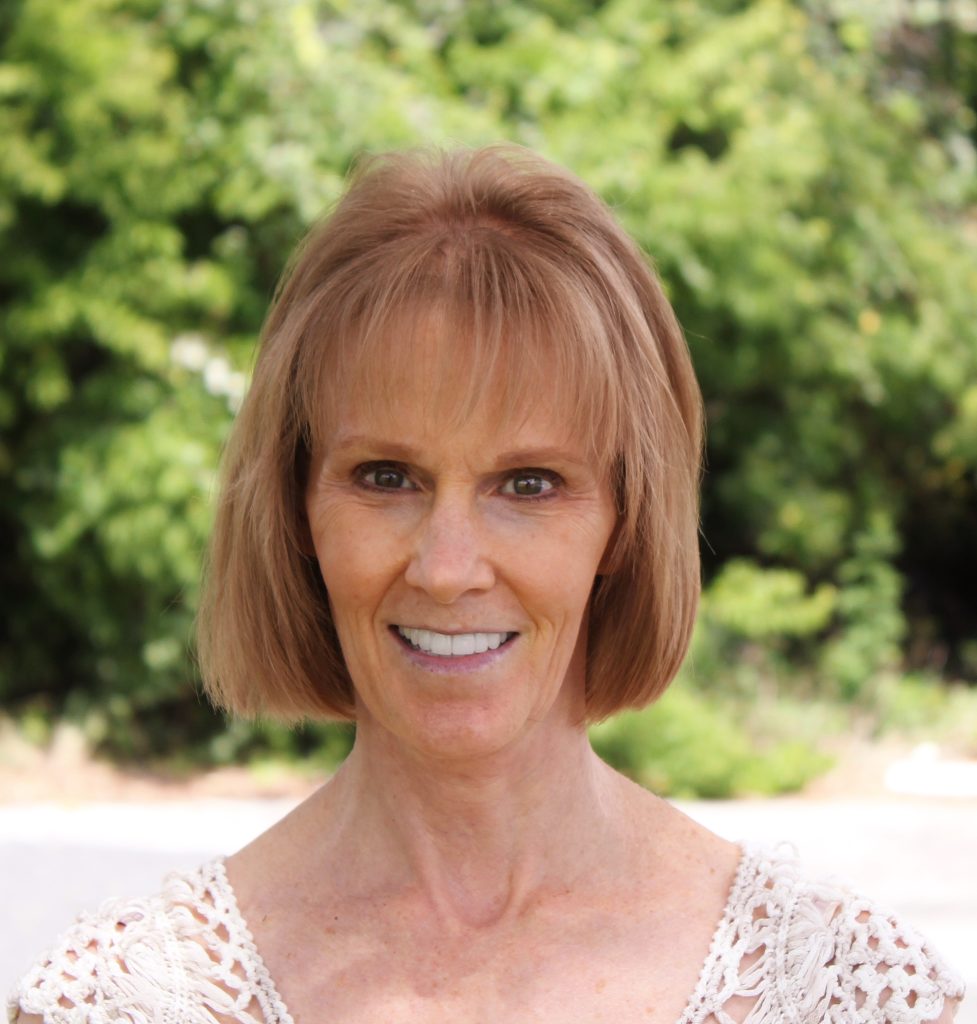 Dr. Janet Lindsey Ophthalmologist | Eye Institute of Austin