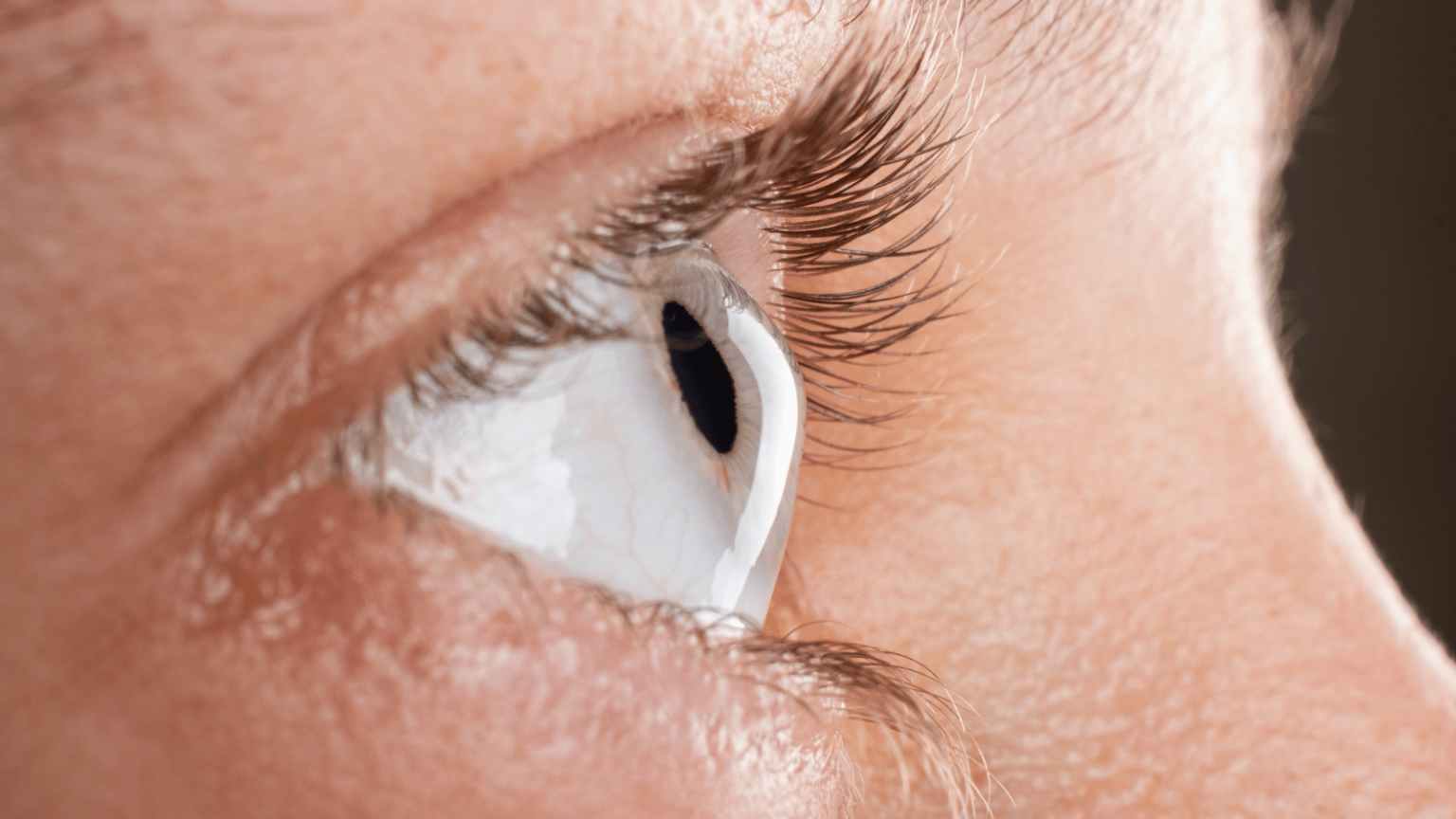 Corneal Scarring Treatment: Methods and Recovery Options | Eye ...